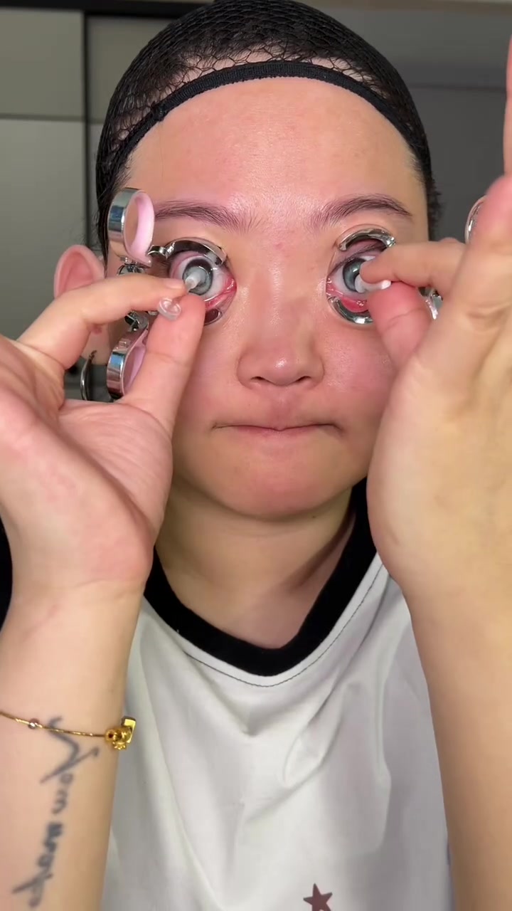 omg-beautiful-makeup-febspot