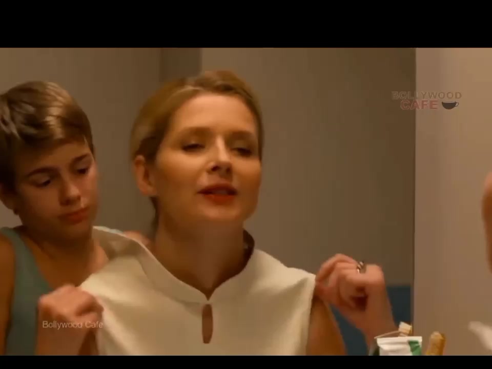 Summer Vacation With Mom Hollywood Movie Explained In Hindi Movie Explained Summer Vacation